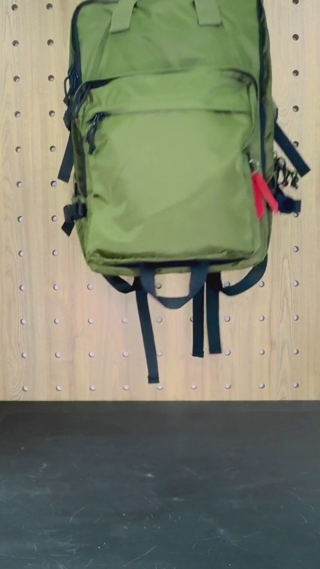 Premium Work Backpack - Mid size (18L) – FUNGOLIA